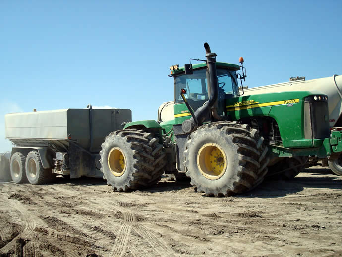 Trailer Mounted Cement Spreader | Cement Spreader Trailer | Stoltz ...